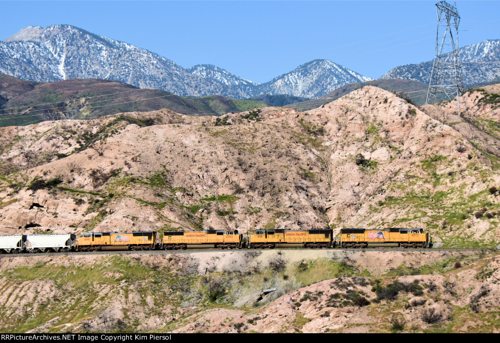 4 UP SD70Ms EB on the Old SP Line through Cajon$Pass